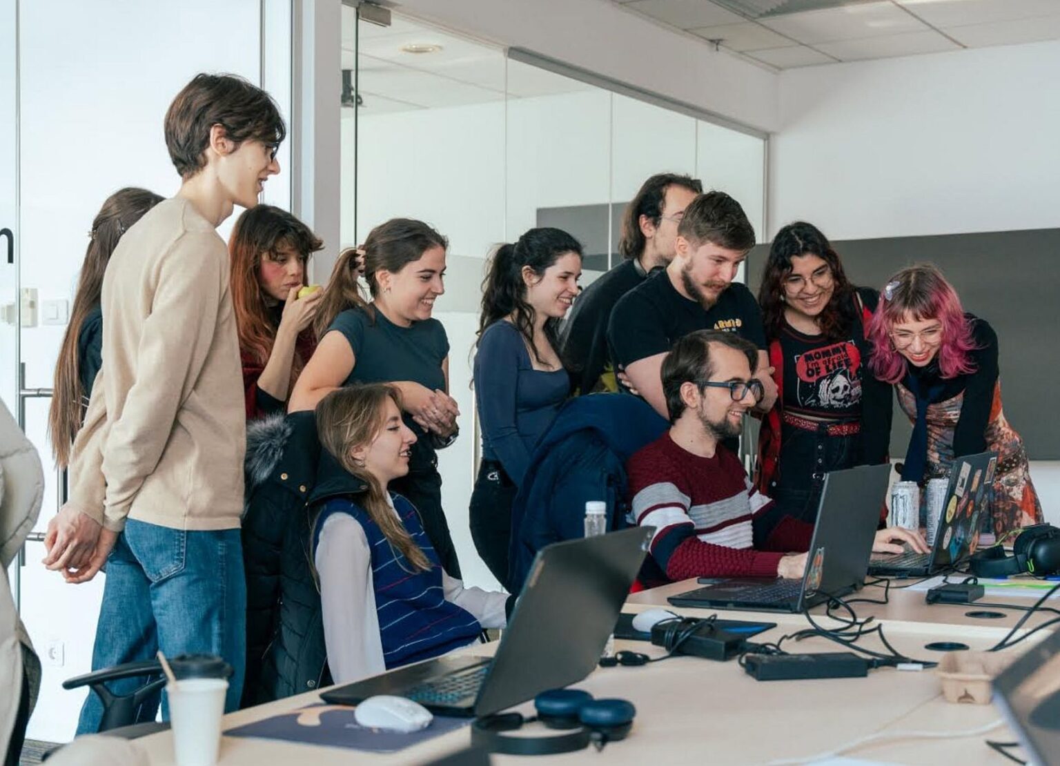 Comic Con 2025: Gamerii și artiștii digitali devin studenții de mâine. ECHO School vine cu ...